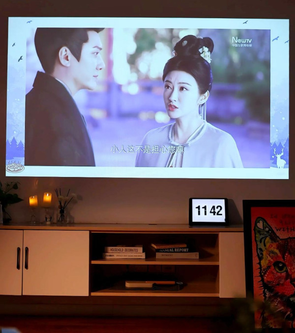 投影仪_爱普生EF-15投影，3LCD全彩激光投影新品上市！-什么值得买