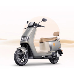 【省400元】雅迪电动车_Yadea 雅迪 冠能E10-M 运动版电动摩托车多少钱-什么值得买